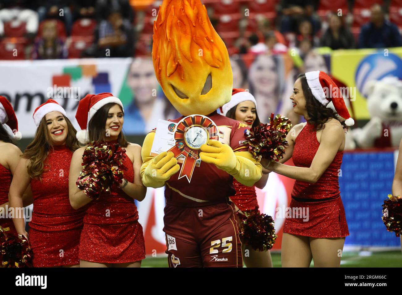 Como papa hi-res stock photography and images - Alamy