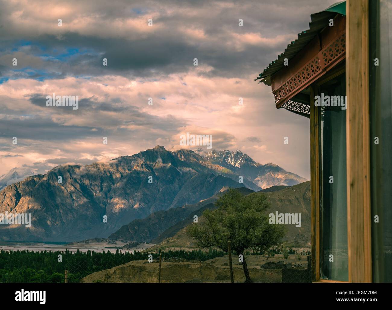 Shigar desert hi-res stock photography and images - Alamy