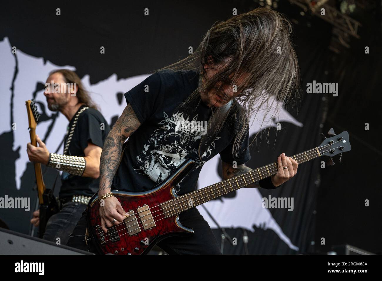 Dismember hi-res stock photography and images - Alamy
