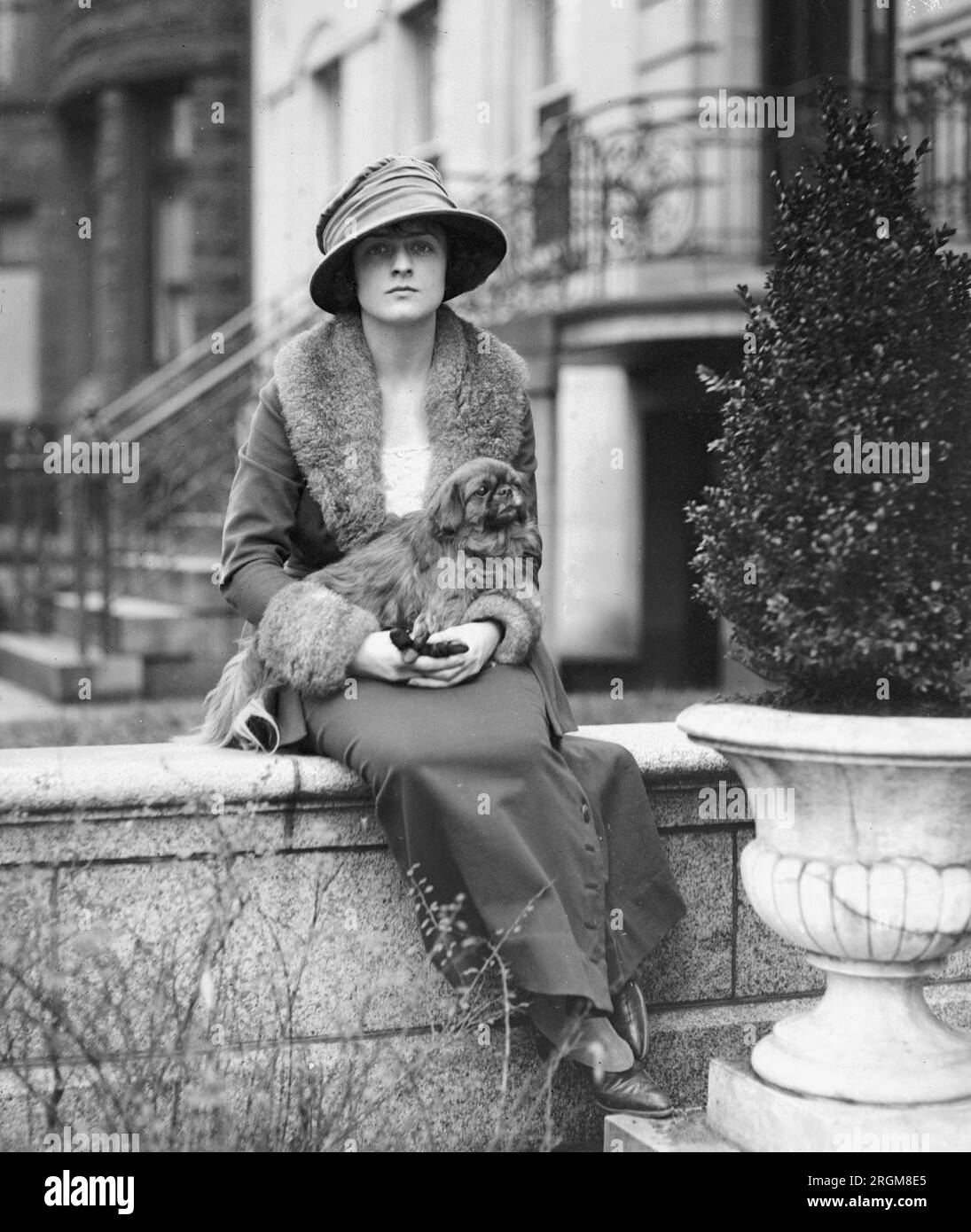 Portrait of Margaret Simonds ca. 1919 Stock Photo - Alamy