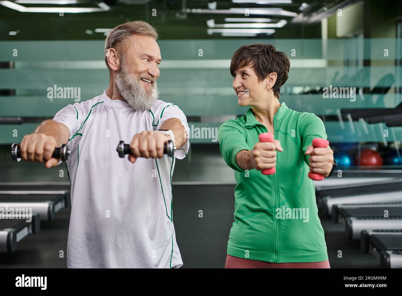 Mature gym goers hi-res stock photography and images - Alamy