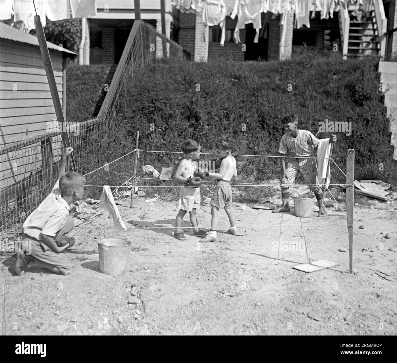Boxing playing Black and White Stock Photos & Images - Alamy