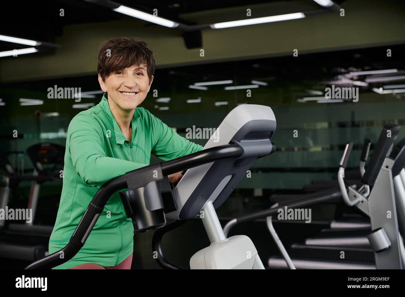 Gym exercise machine hi-res stock photography and images - Alamy