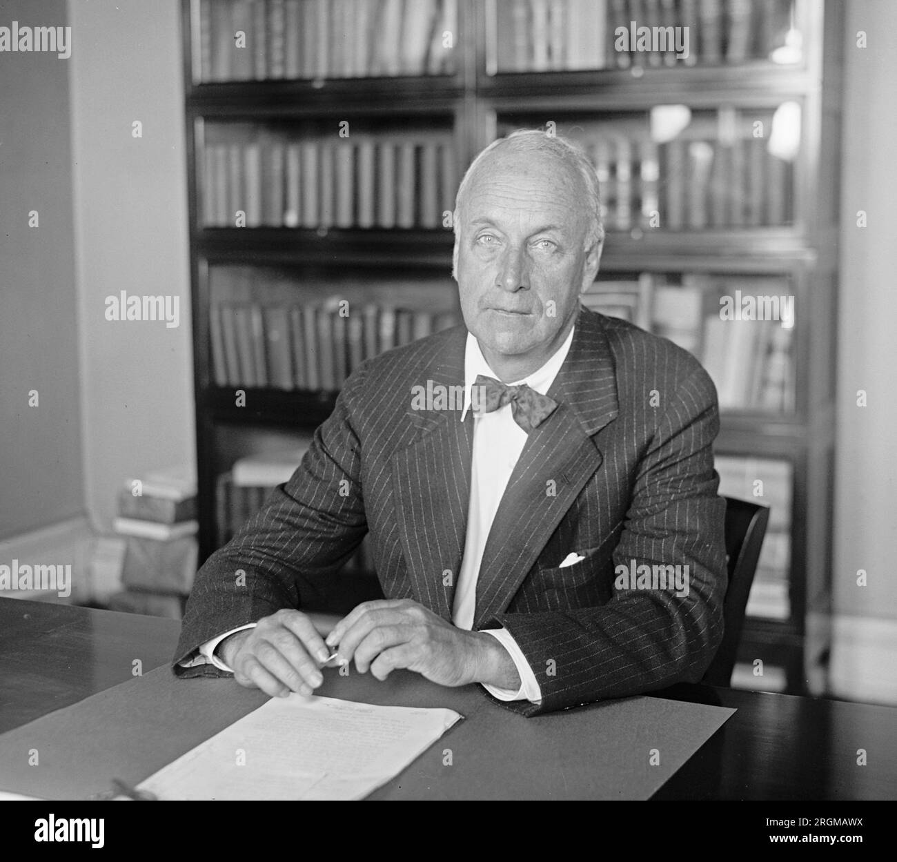 Joseph e cotton hi-res stock photography and images - Alamy