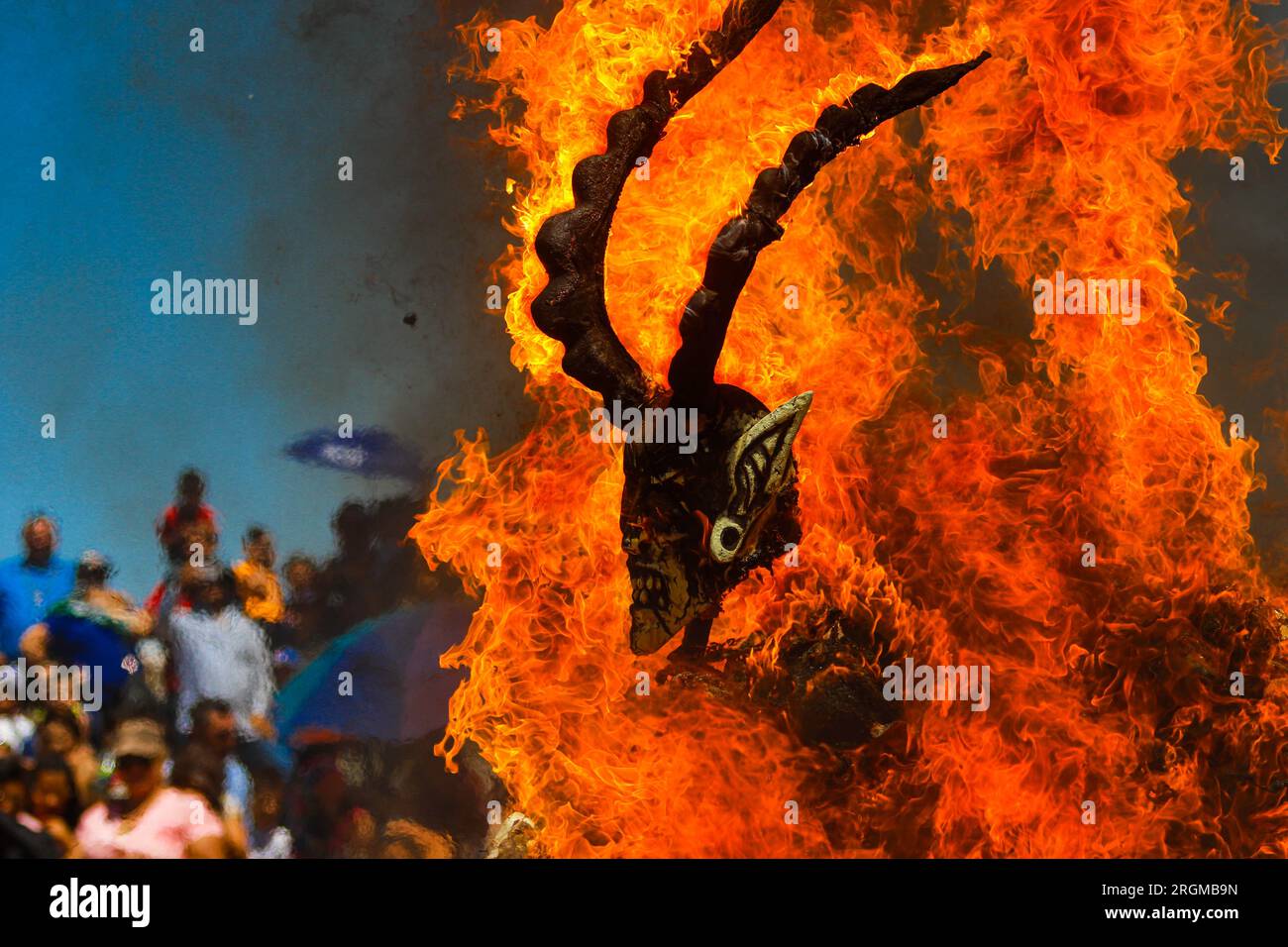 Demonios de fuego hi-res stock photography and images - Alamy
