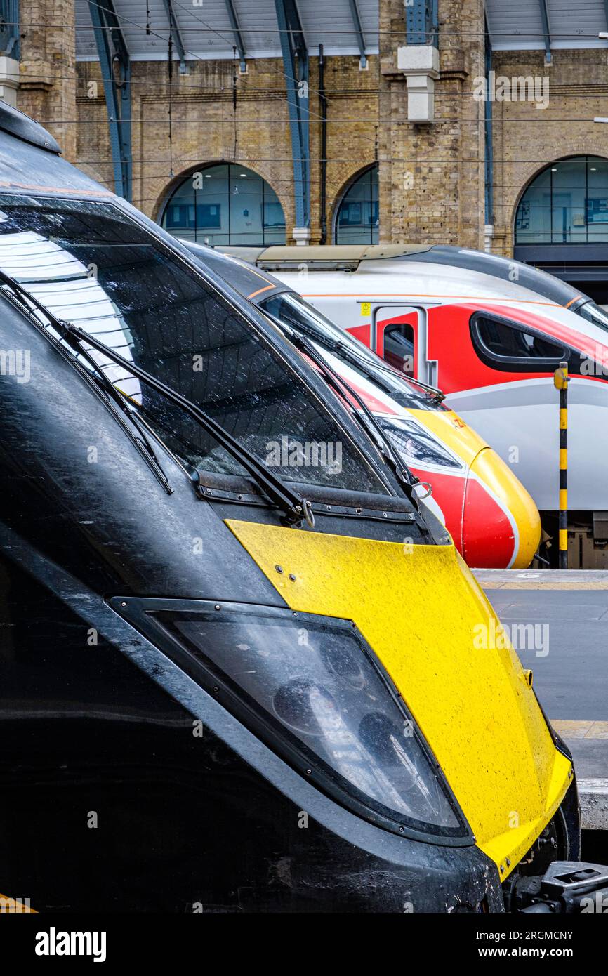 LNER Class 801 Azuma, Kings Cross Station, Euston Road, London, England ...