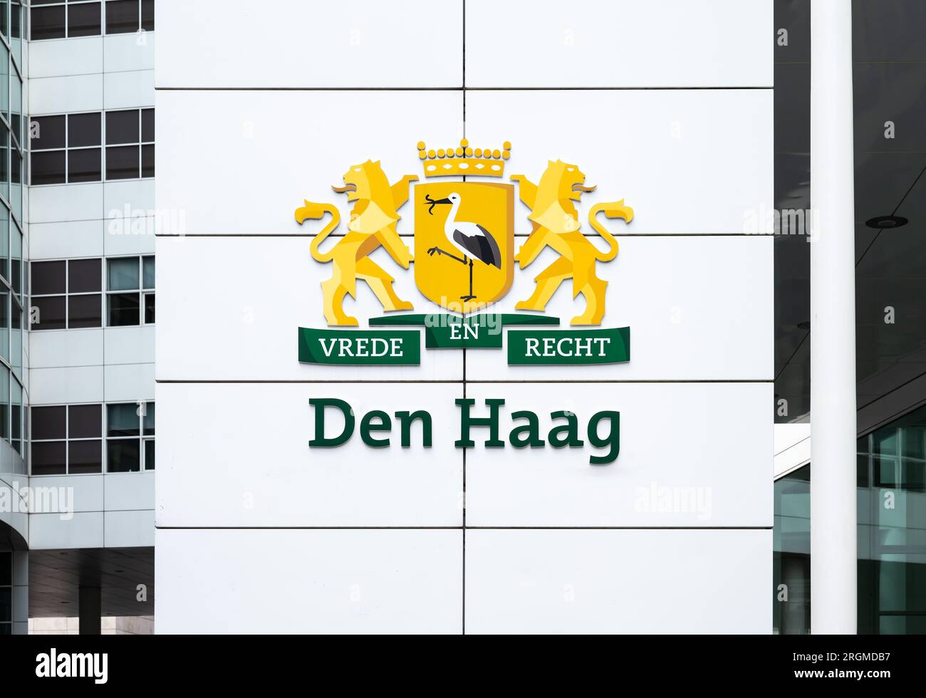 Peace sign logo hi-res stock photography and images - Alamy