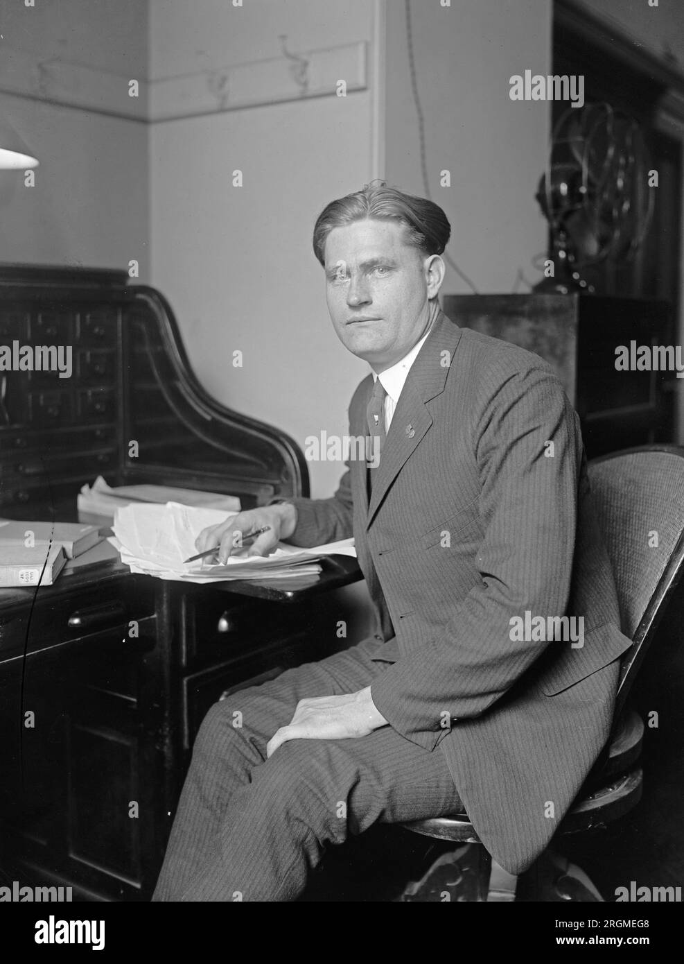 John C. Schafer sitting at a desk ca. 1923 Stock Photo - Alamy