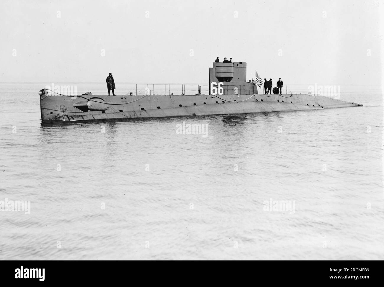 USS O-5 (SS-66) underway. The USS O-5 was one of 16 O-class submarines ...