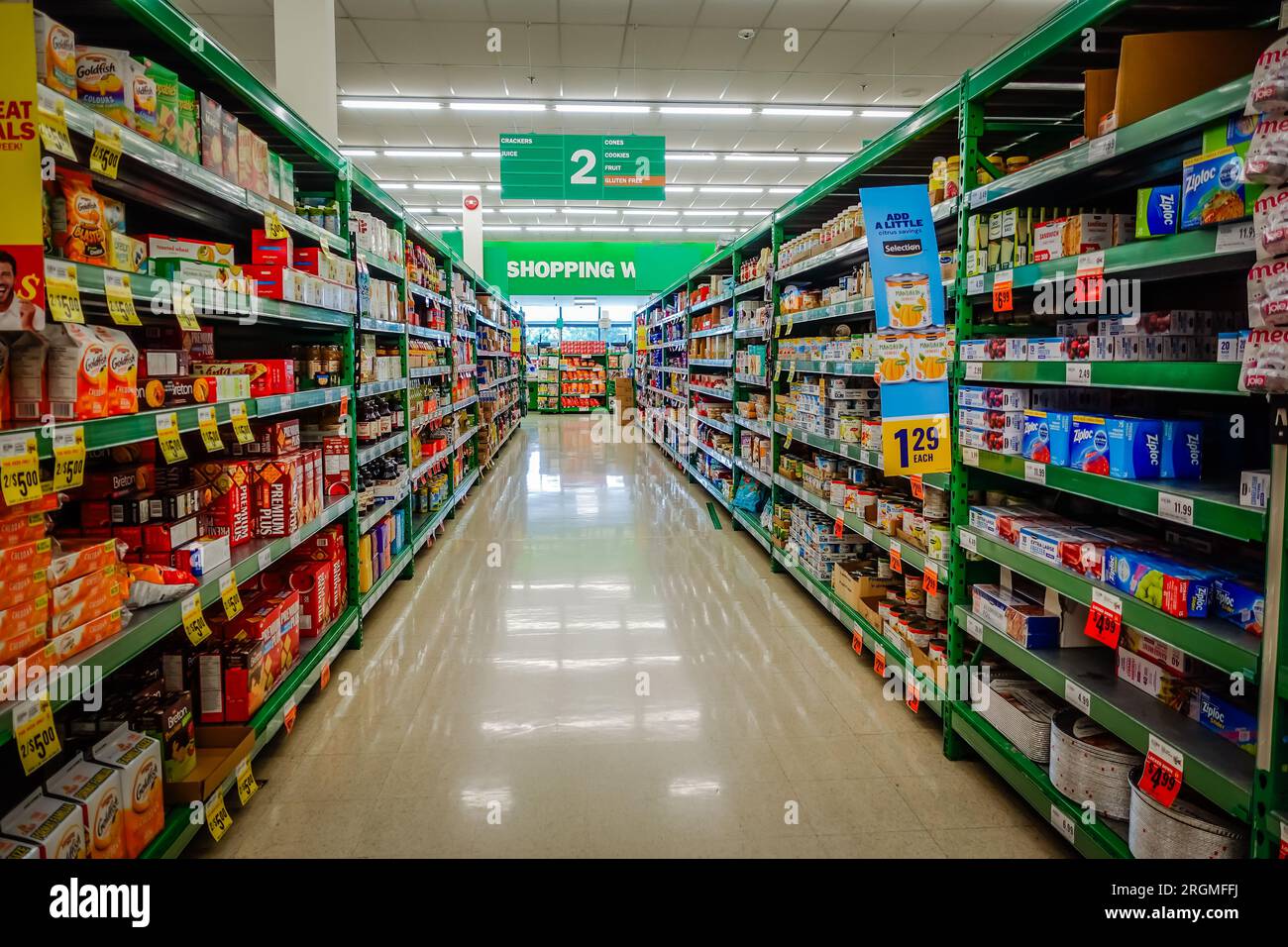 Organized aisle hi-res stock photography and images - Alamy