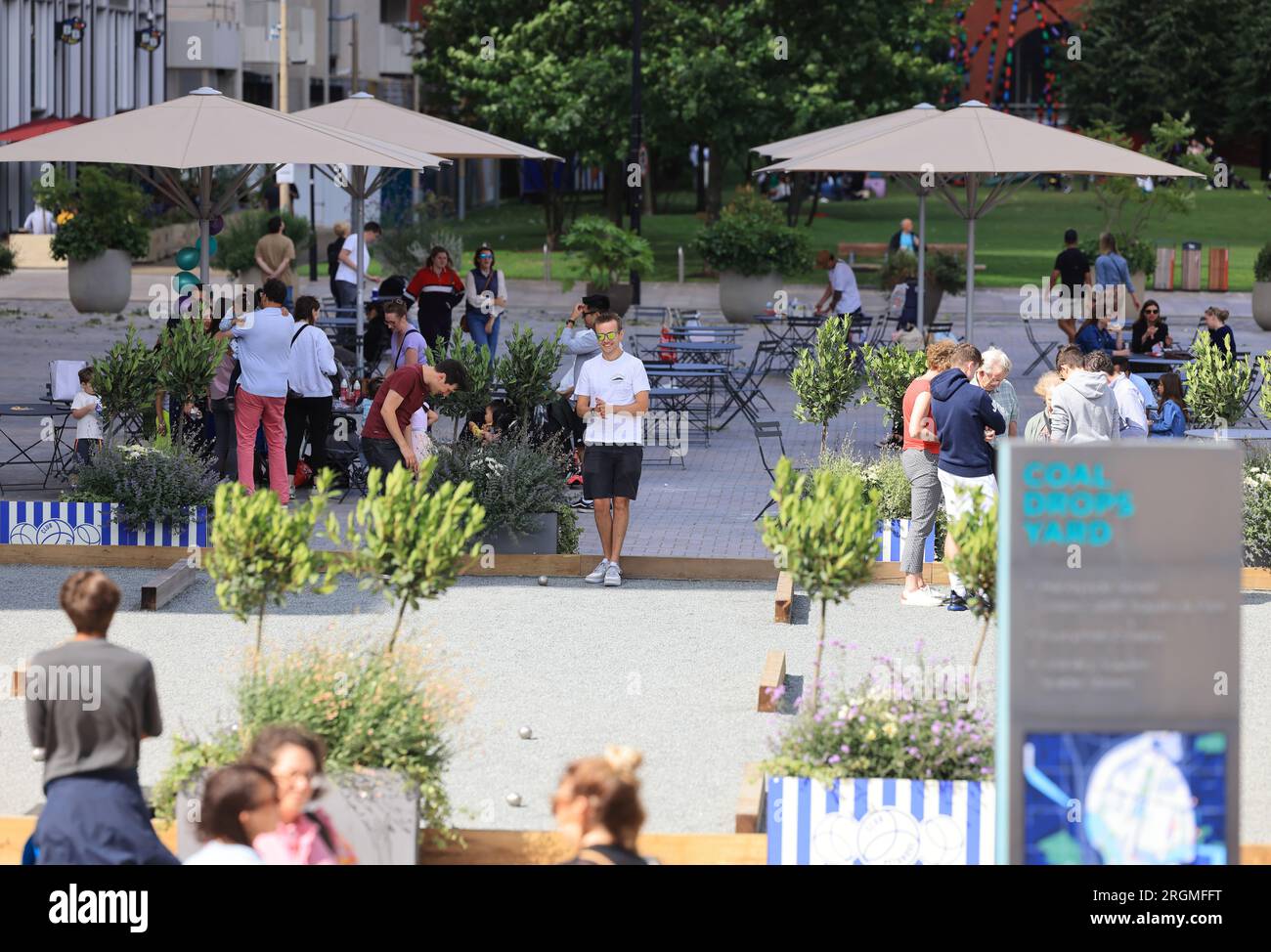 Playing petanque or boules for free all summer on 4 sandy pitches on ...