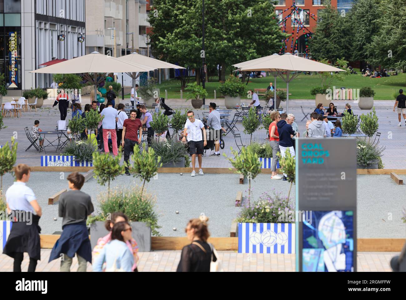 Playing petanque or boules for free all summer on 4 sandy pitches on ...