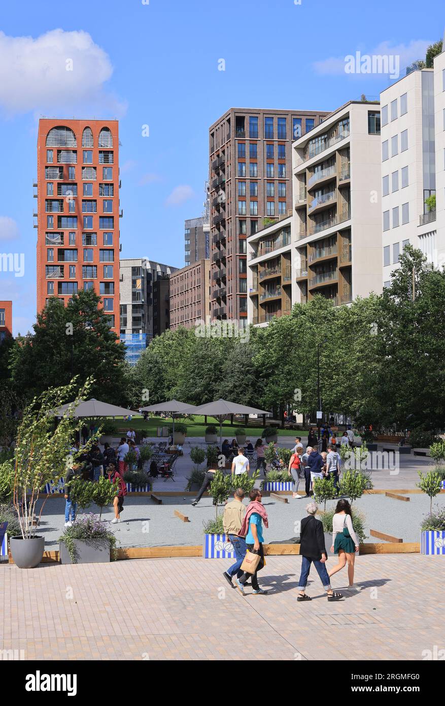 Playing petanque or boules for free all summer on 4 sandy pitches on ...