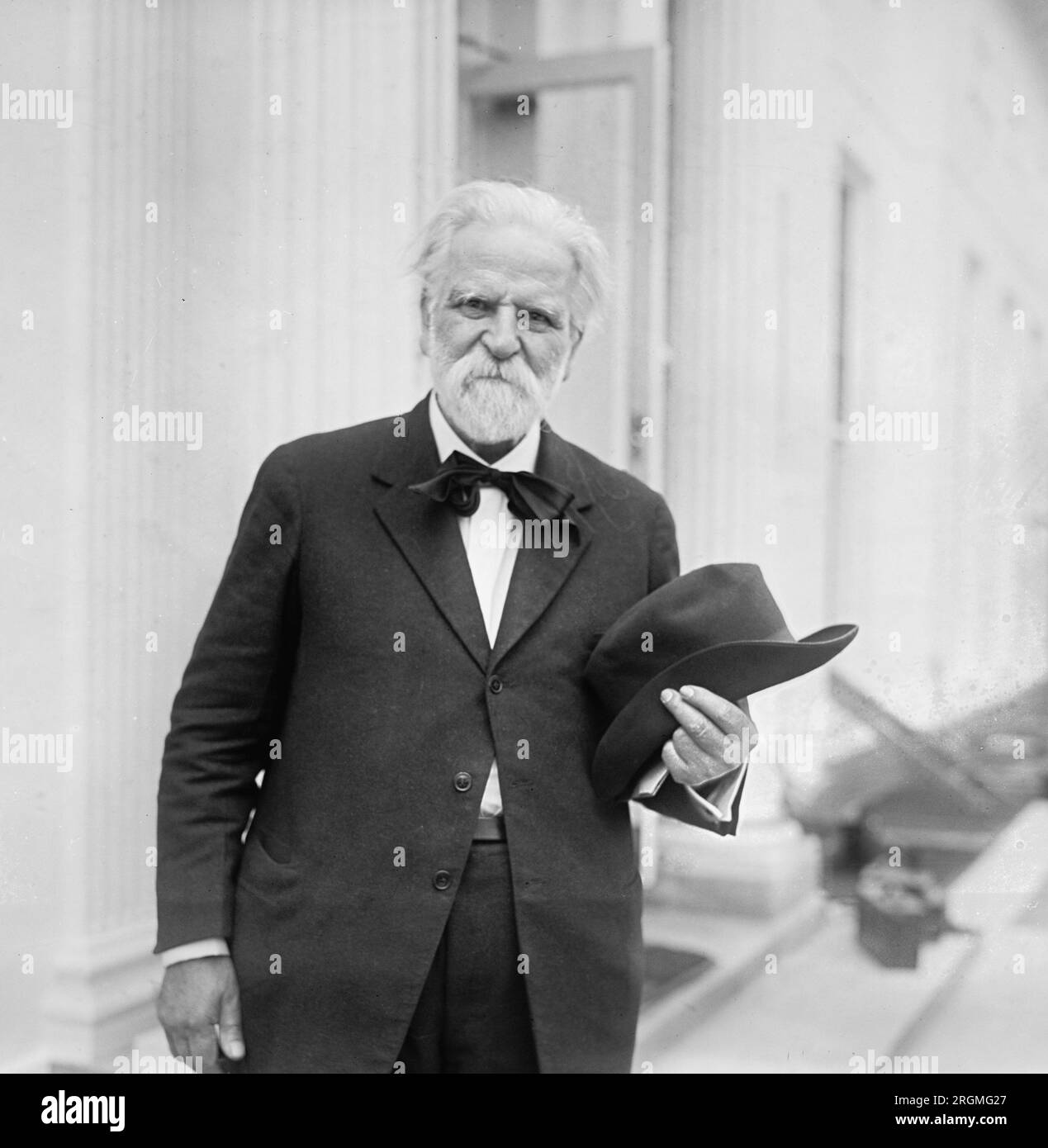 Poet edwin markham hi-res stock photography and images - Alamy