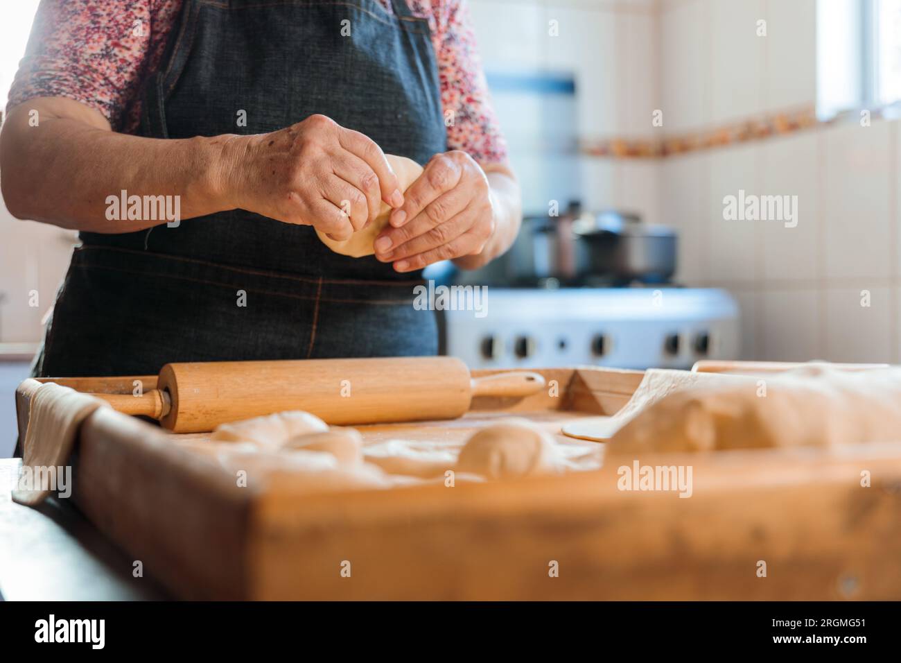 Cocina casera candid hi-res stock photography and images - Alamy