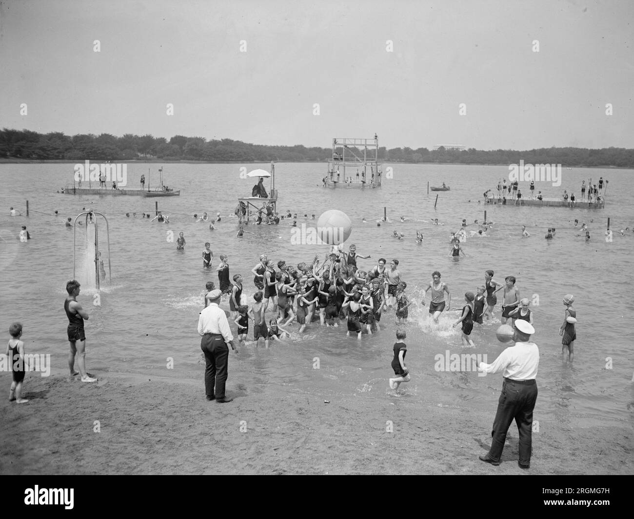 1924 push ball hi-res stock photography and images - Alamy