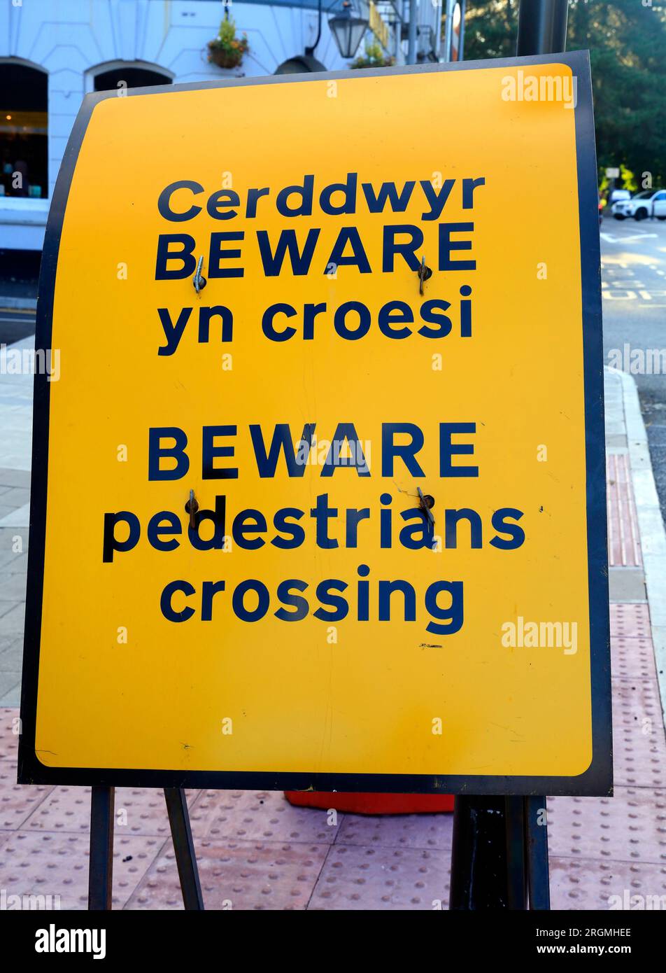 Beware pedestrians crossing - Cerddwyr Beware yn croesi - Poorly ...
