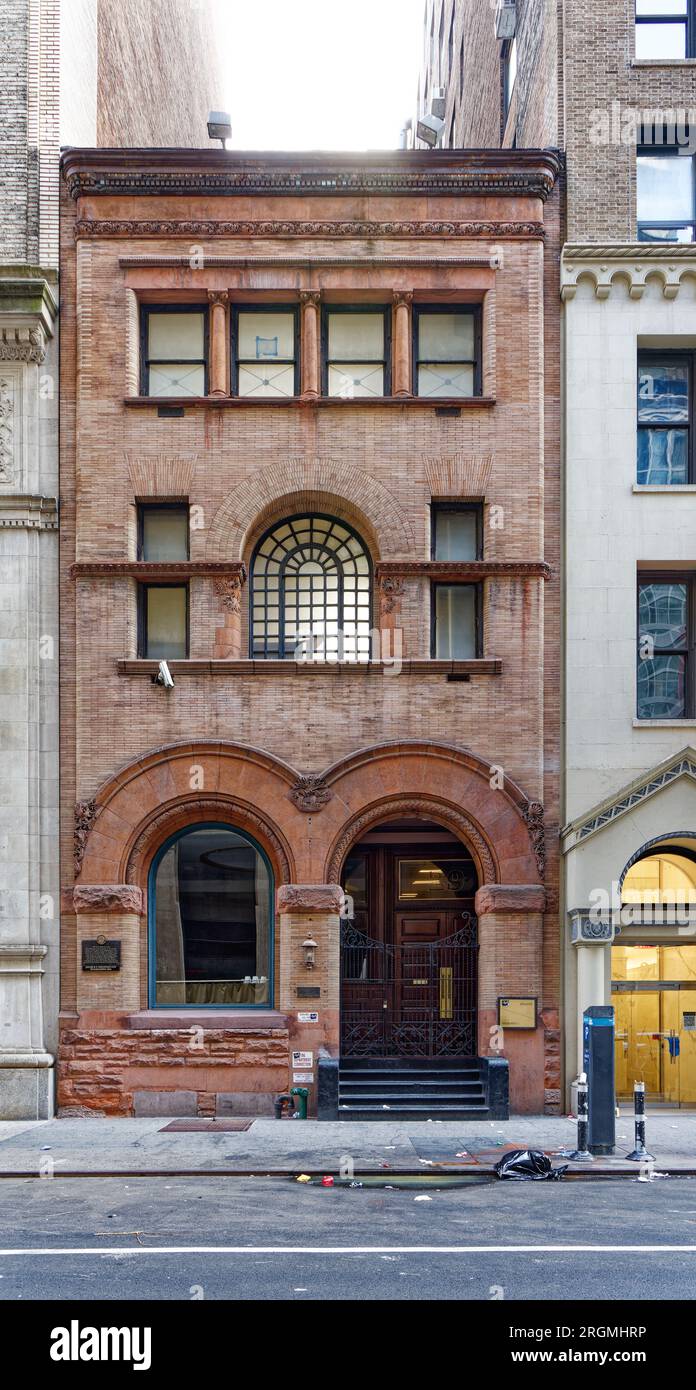 29 east 32nd st hi-res stock photography and images - Alamy