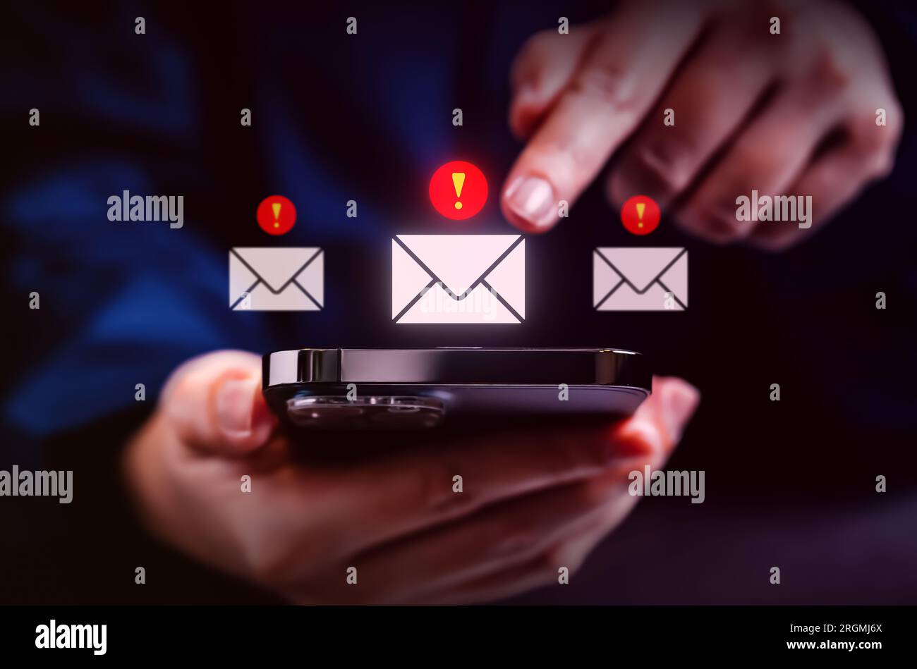 People with warning notification and spam message icon Stock Photo - Alamy
