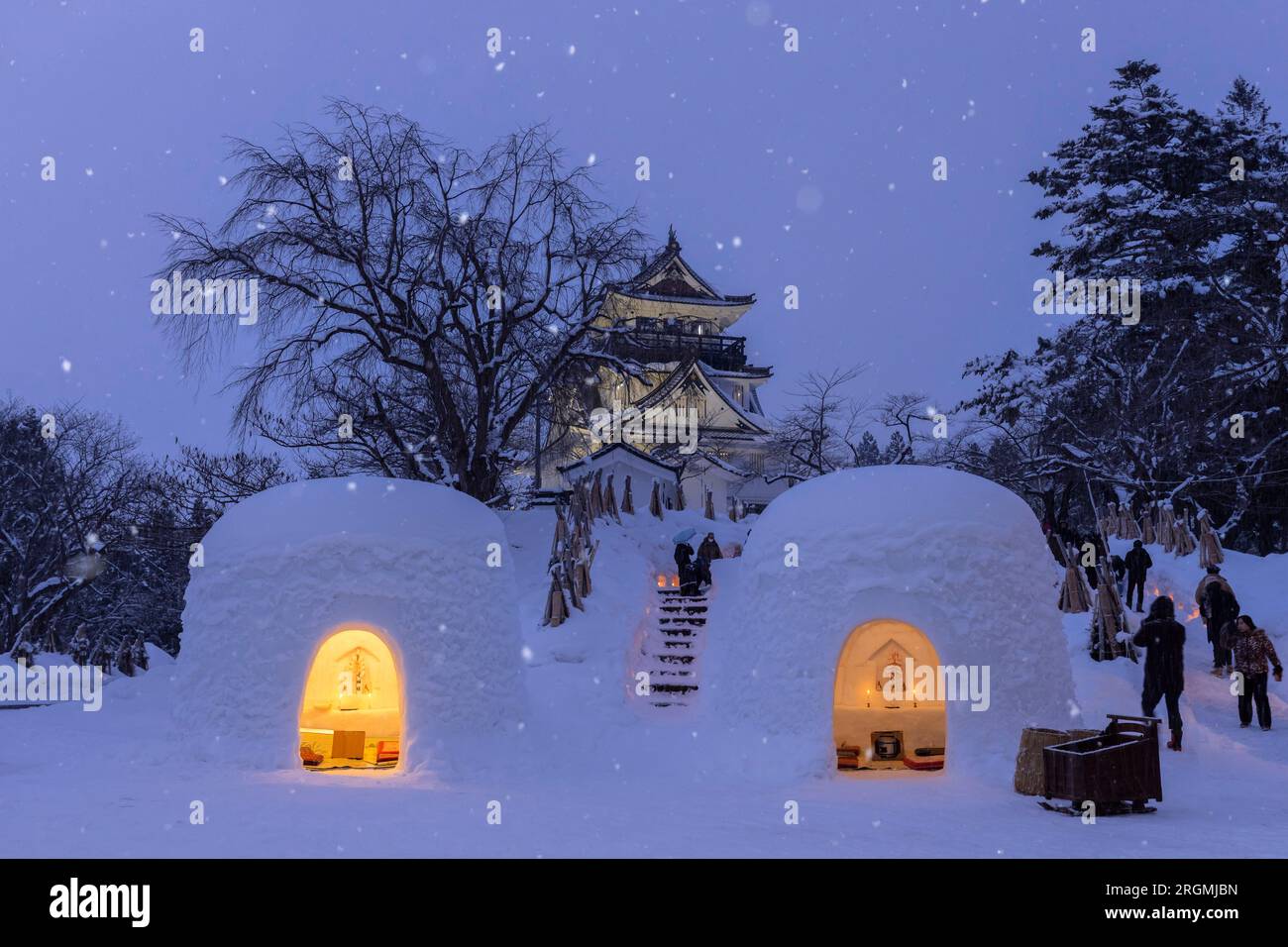 Japanese igloo house hi-res stock photography and images - Alamy