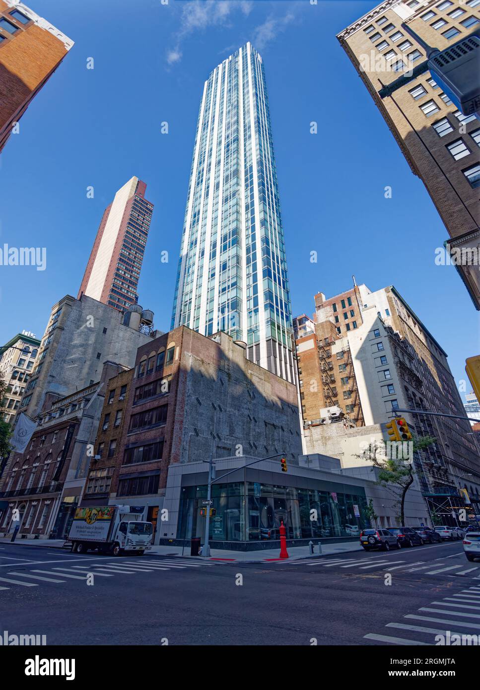 Midtown South: The new (2022) Madison House at 15 East 30th Street ...