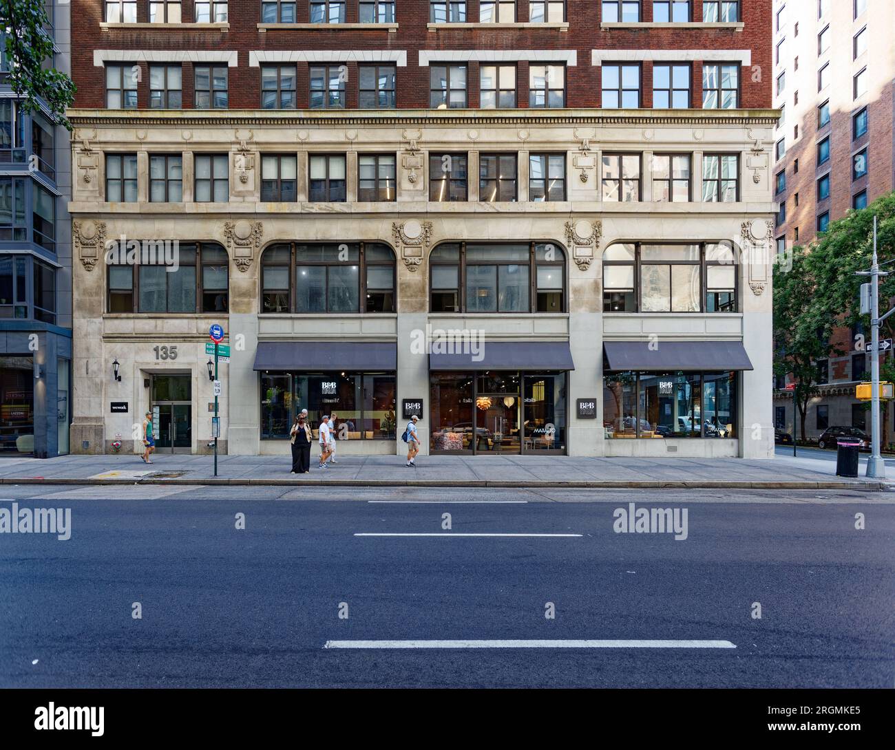 Midtown South: 135 Madison Avenue blends brick, stone, and terra cotta ...