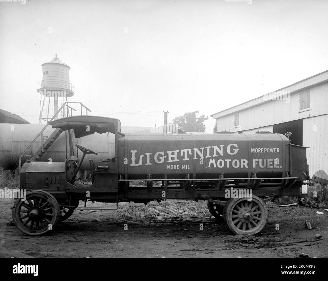 Lightning Motor Fuel truck ca. 1920 Stock Photo - Alamy
