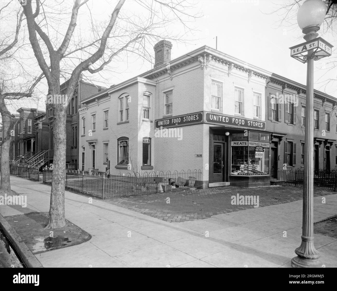 United Food Stores building ca. 1910-1935 Stock Photo - Alamy