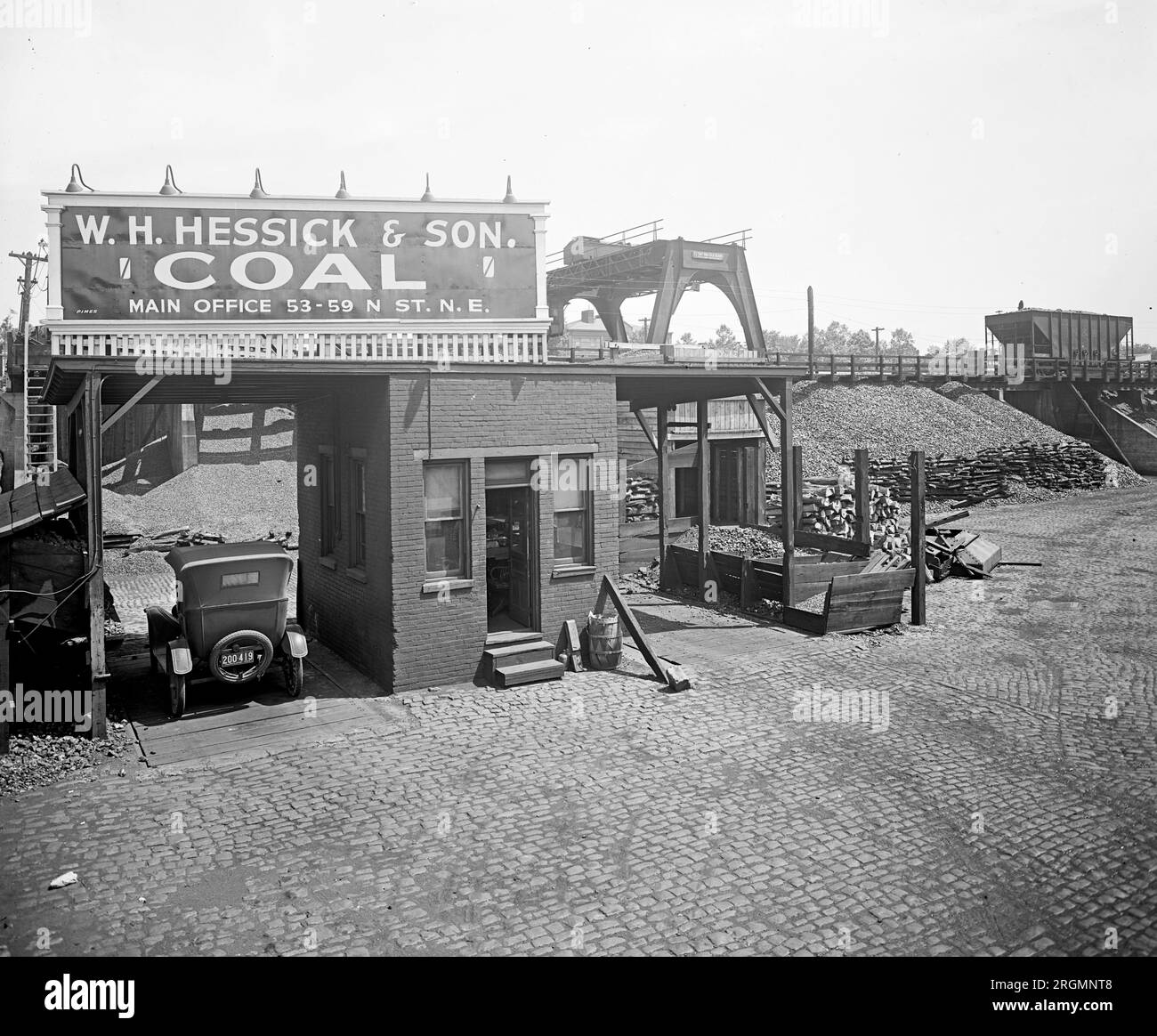 Coal company hi-res stock photography and images - Alamy