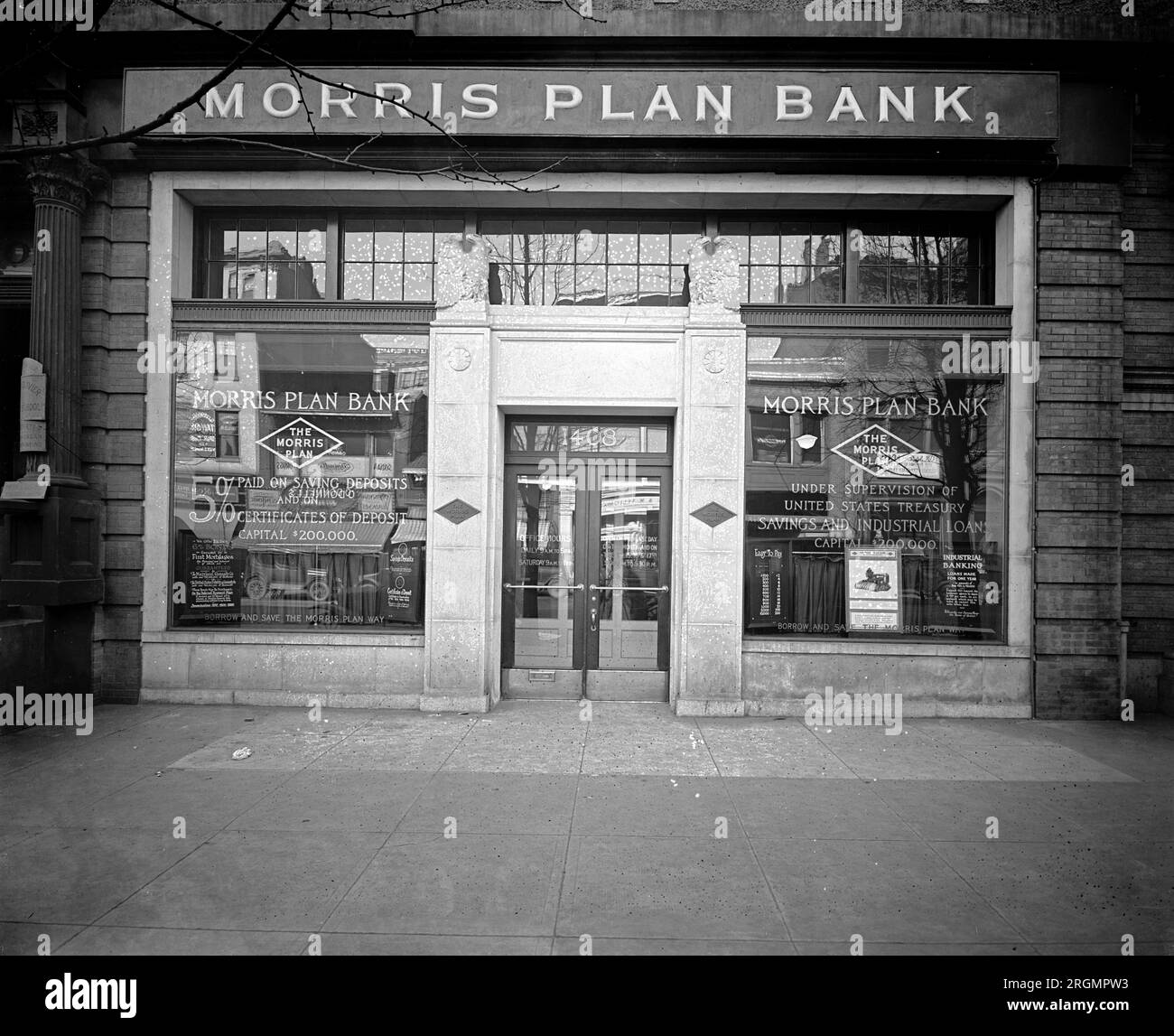 Archival regional bank hi-res stock photography and images - Alamy