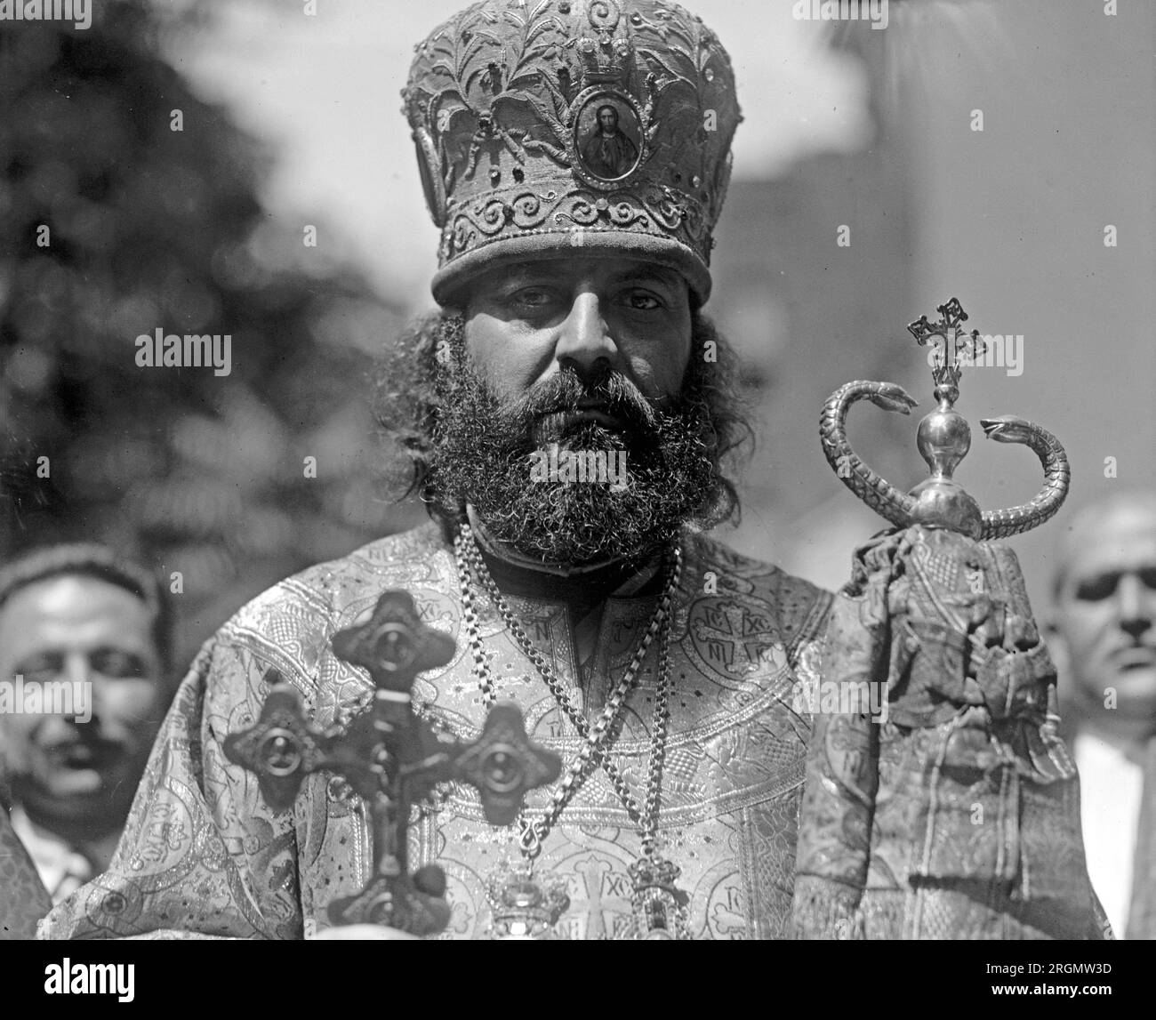 Early 1900s bishop hi-res stock photography and images - Alamy