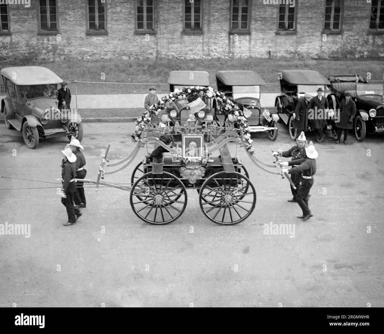 Real engine Black and White Stock Photos & Images - Alamy