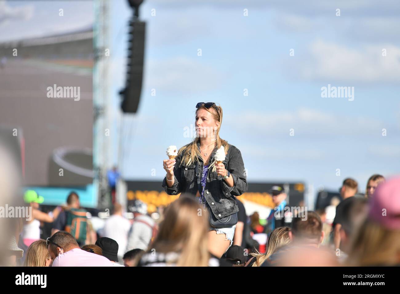 SILVERSTONE, England, 06. JULY 2023; F1 fans enjoy the sunshine during ...