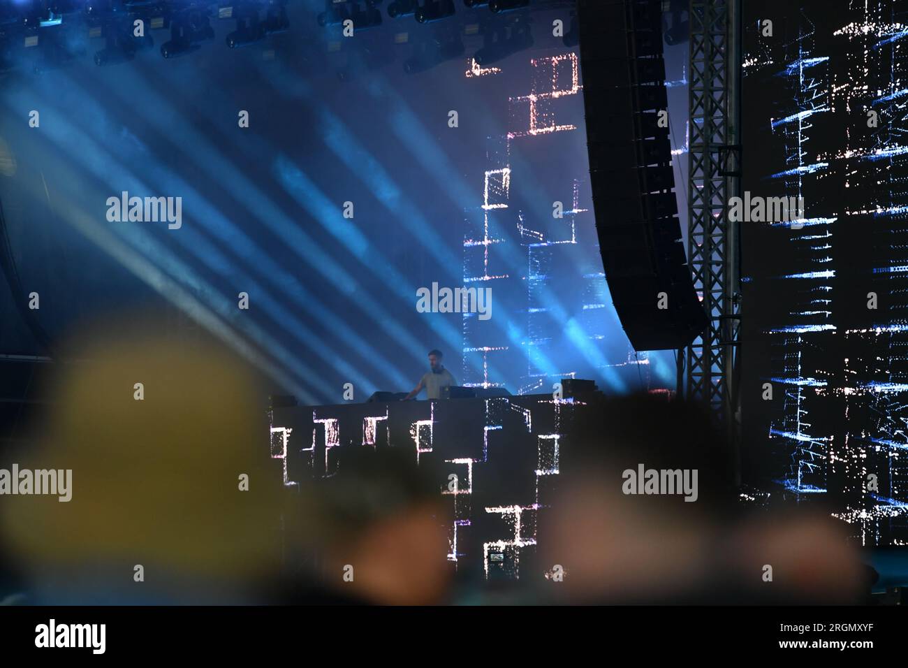 SILVERSTONE, England, 06. JULY 2023; F1 fans enjoy the sunshine during ...
