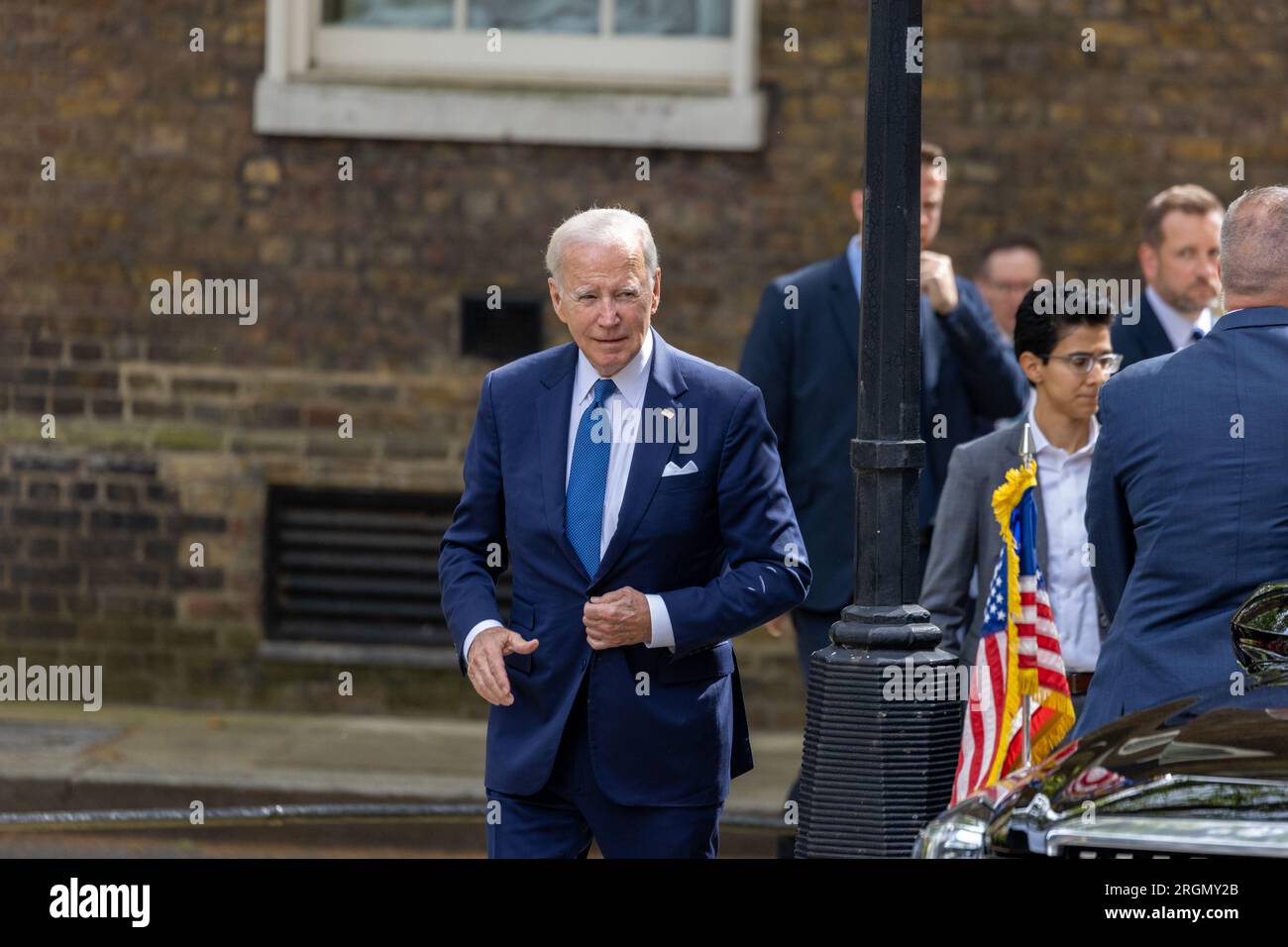 President Joe Biden meets Prime Minister Rishi Sunak at Downing Street ...