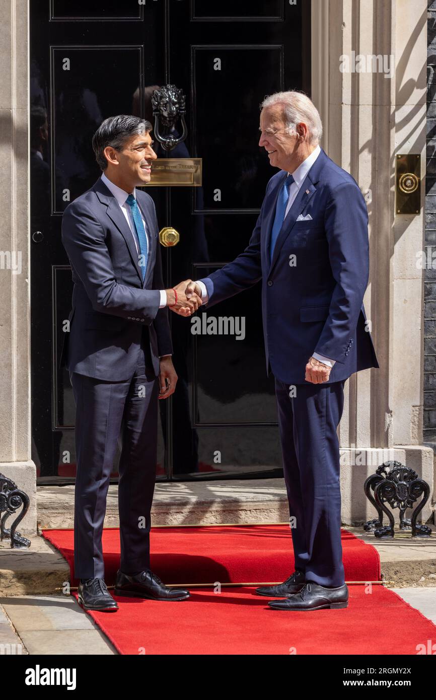 President Joe Biden meets Prime Minister Rishi Sunak at Downing Street ...