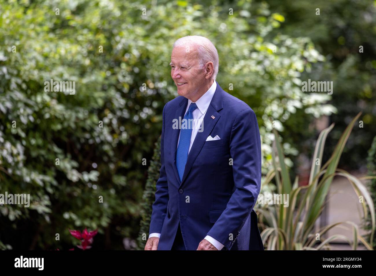 President Joe Biden meets Prime Minister Rishi Sunak at Downing Street ...