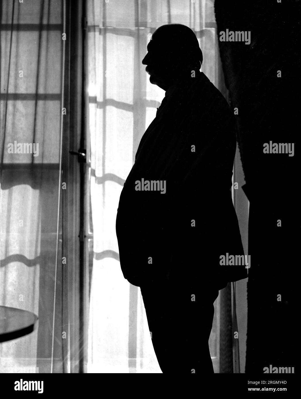 Silhouette Joseph W. Weeks ca. 1924 Stock Photo - Alamy