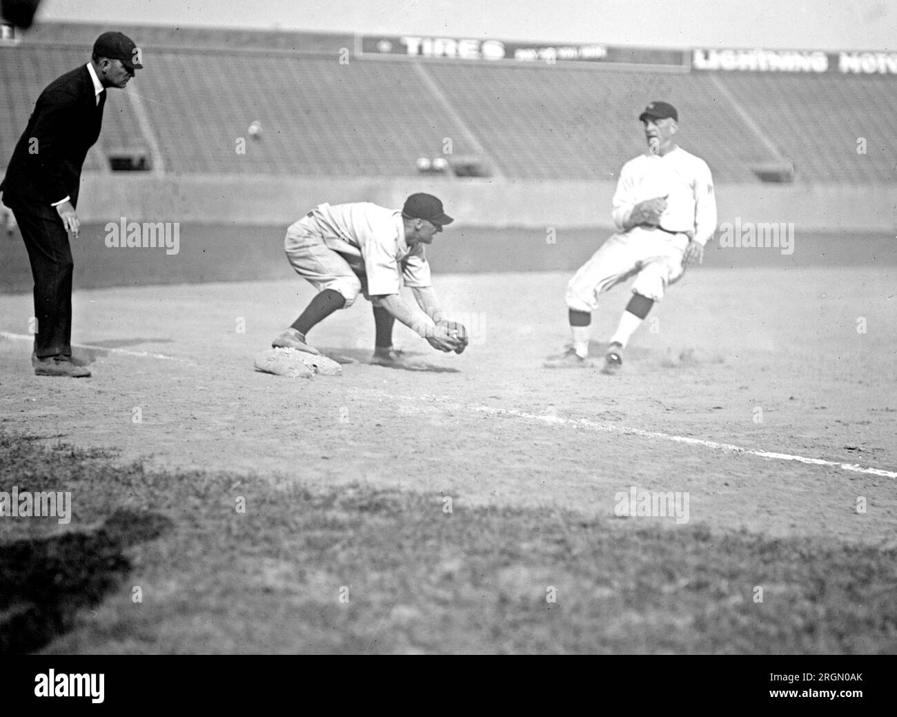 Joe judge hi-res stock photography and images - Alamy