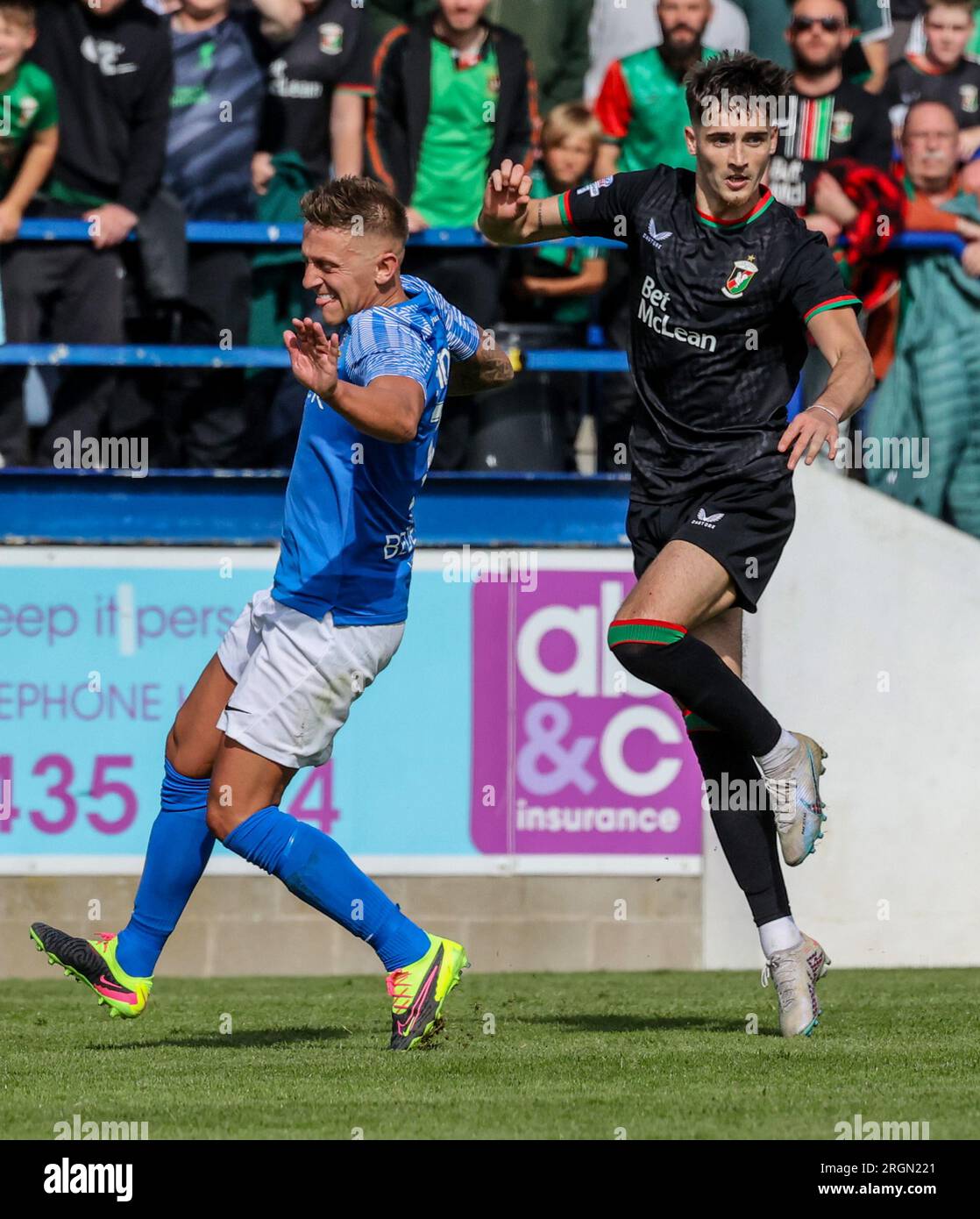 Jay donnelly glentoran player hi-res stock photography and images - Alamy
