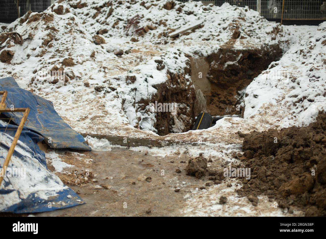 Dug pit for pipe hi-res stock photography and images - Alamy