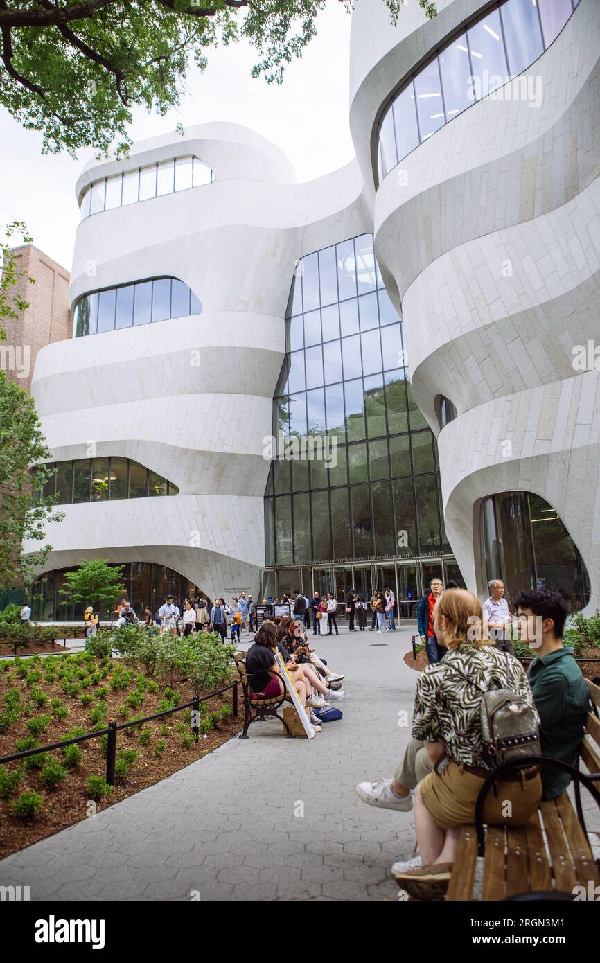 Facade of the Richard Gilder Center for Science, Education, and ...