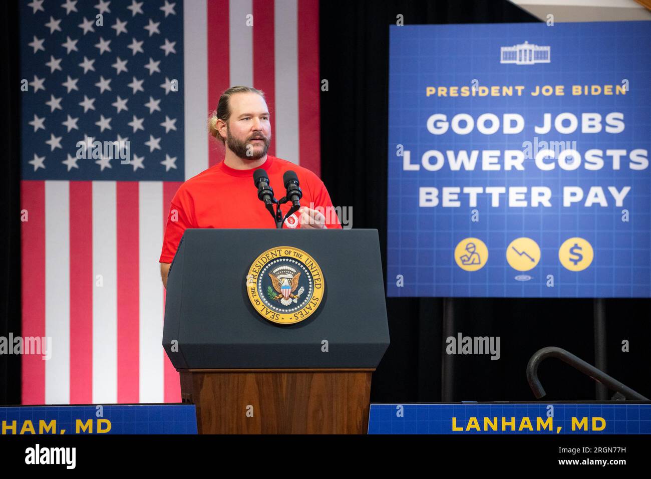 Reportage: President Joe Biden visit to IBEW Local 26 in Lanham ...