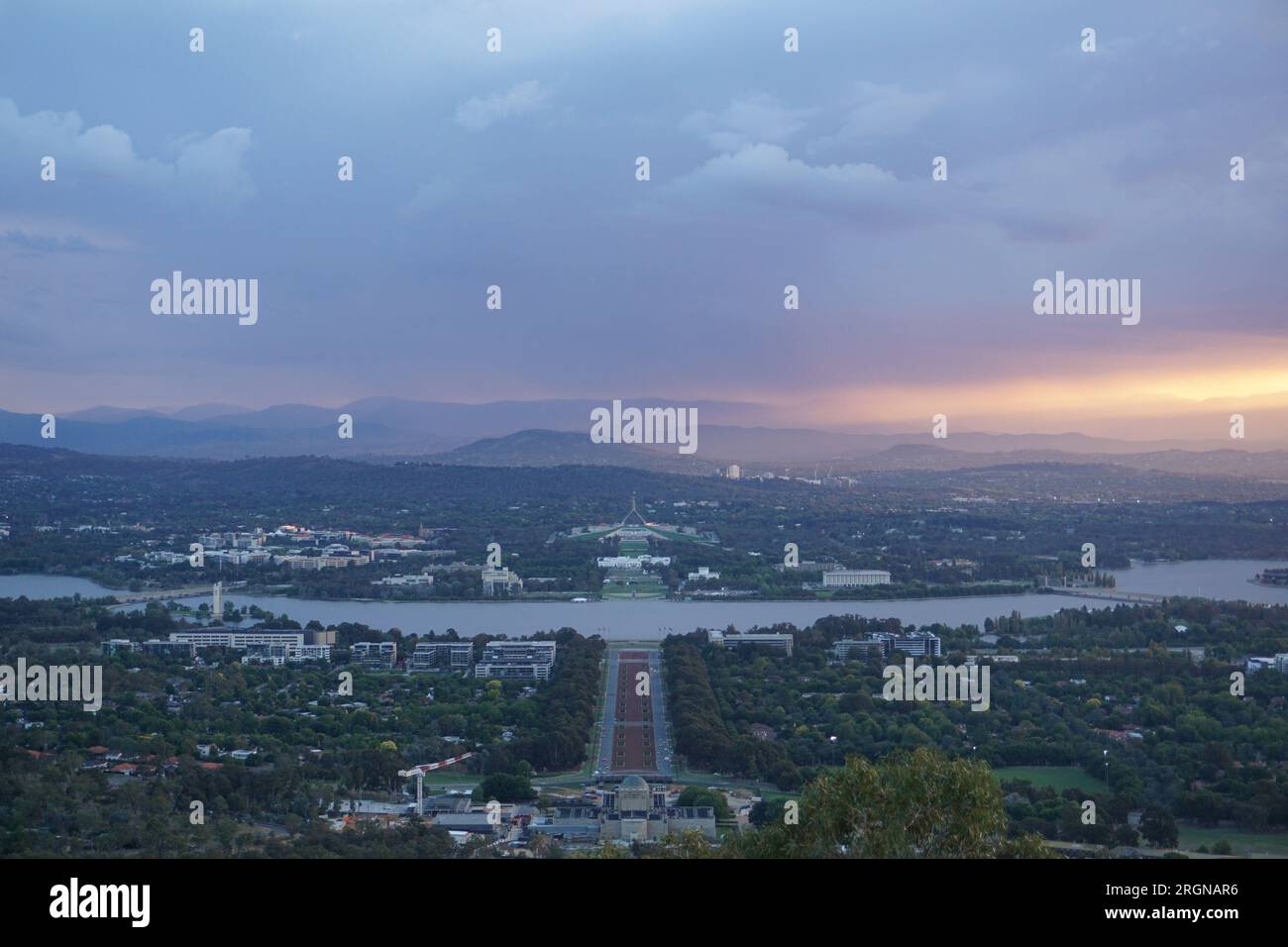 Canberra australia skyline hi-res stock photography and images - Alamy