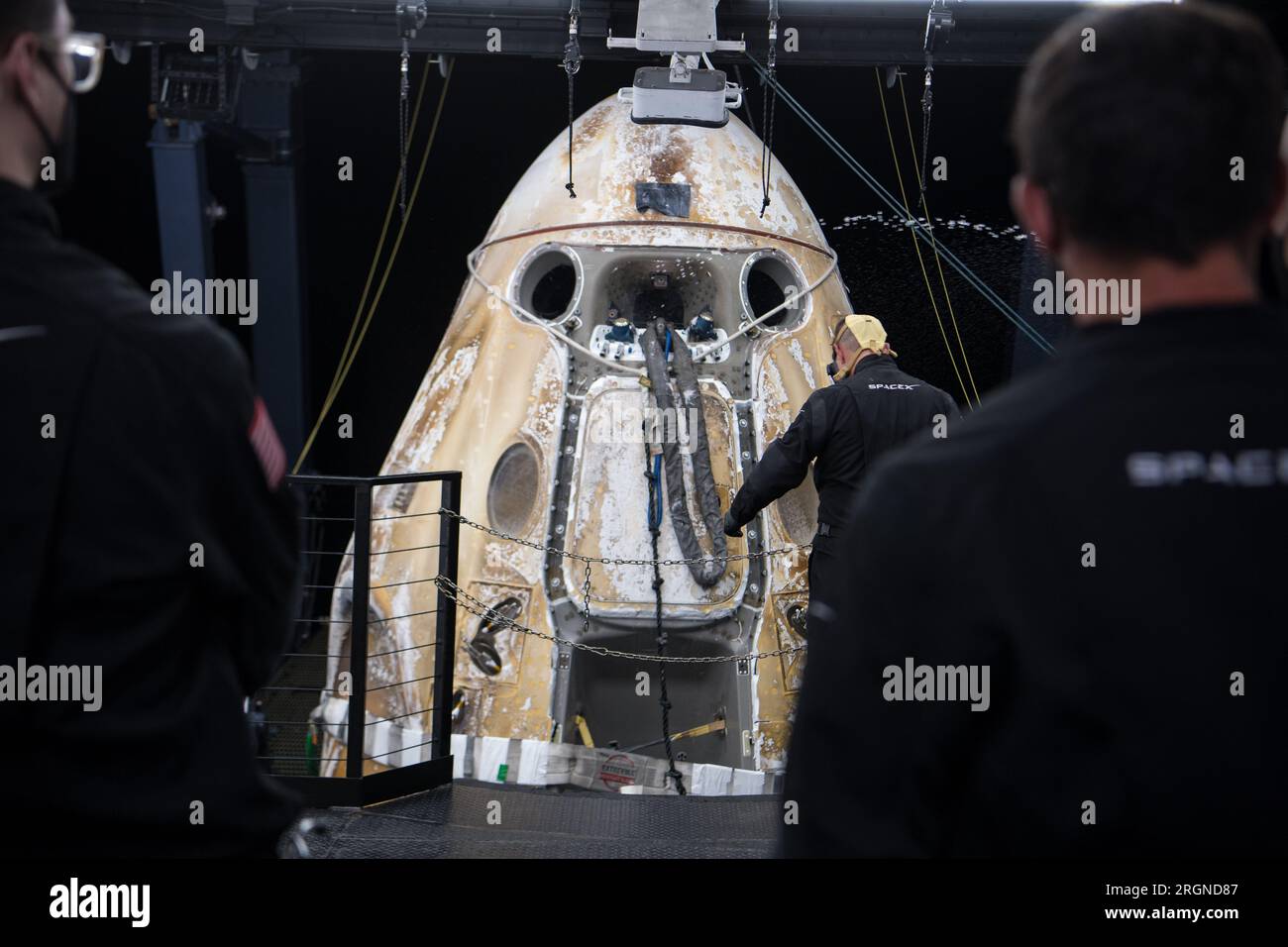 Reportage: NASA’s SpaceX Crew-3 Splashdown (May 2022) - Support teams ...