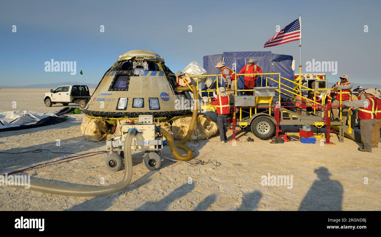 Reportage: Boeing Orbital Flight Test-2 Landing (May 2022) - Boeing and ...