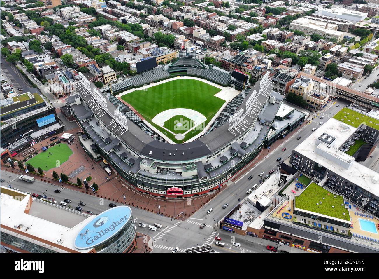 Wrigley field aerial hi-res stock photography and images - Alamy