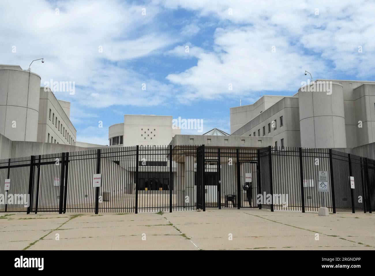 The Cook County Department of Corrections maximum security prison jail ...