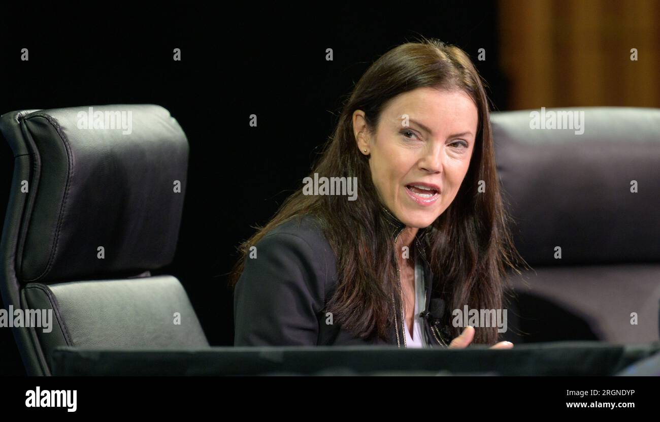 Reportage: 37th Space Symposium (2022) - Lisa Campbell, President ...