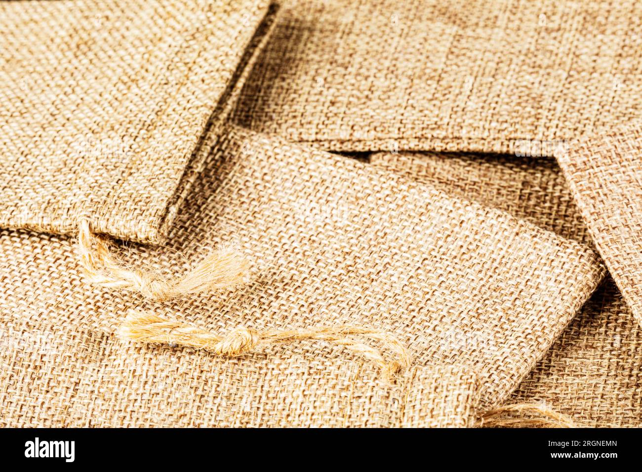 Burlap bags hi-res stock photography and images - Alamy